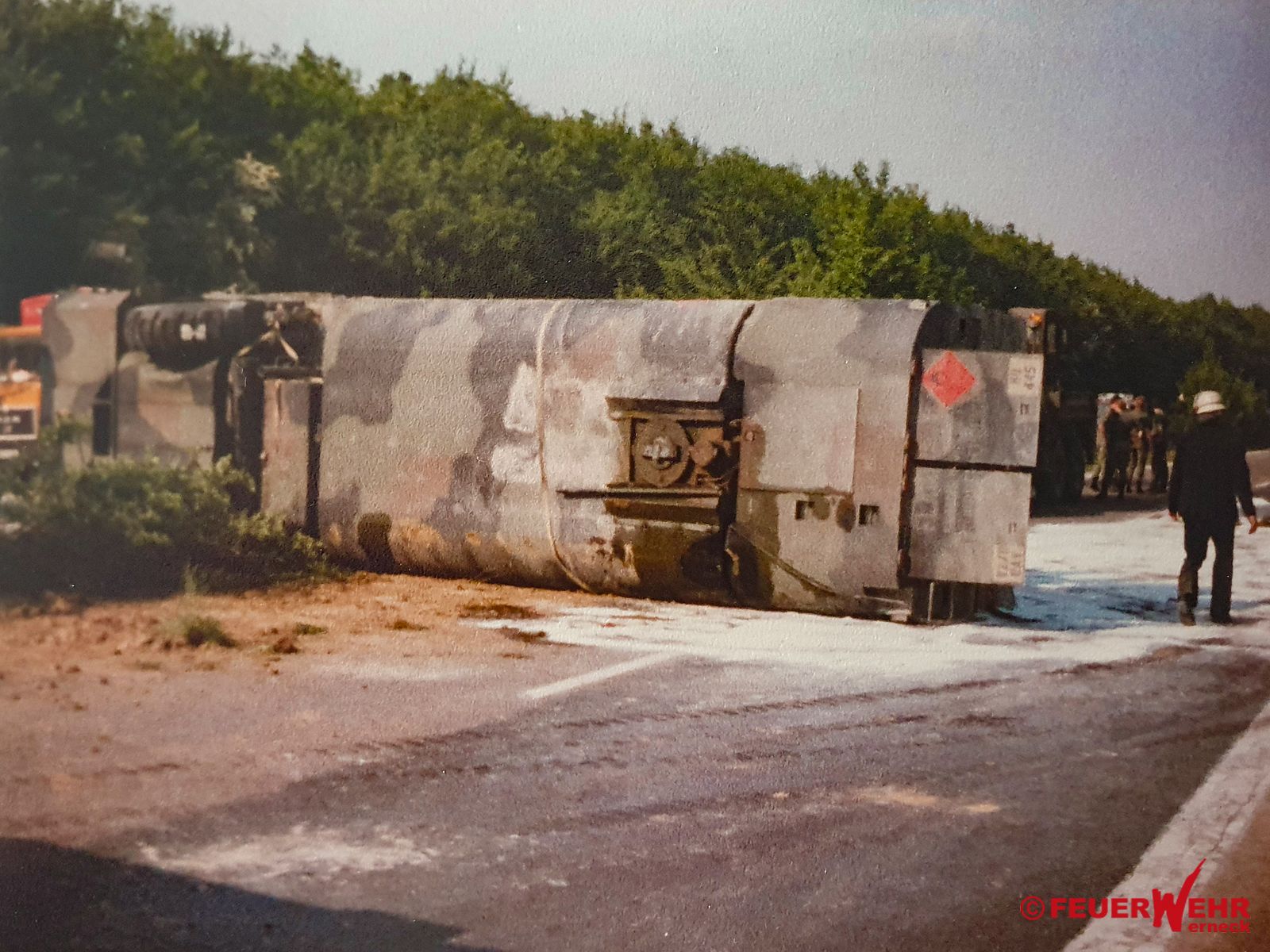 US-Army Tanklaster verunfallt auf der A7 | Freiwillige Feuerwehr Werneck